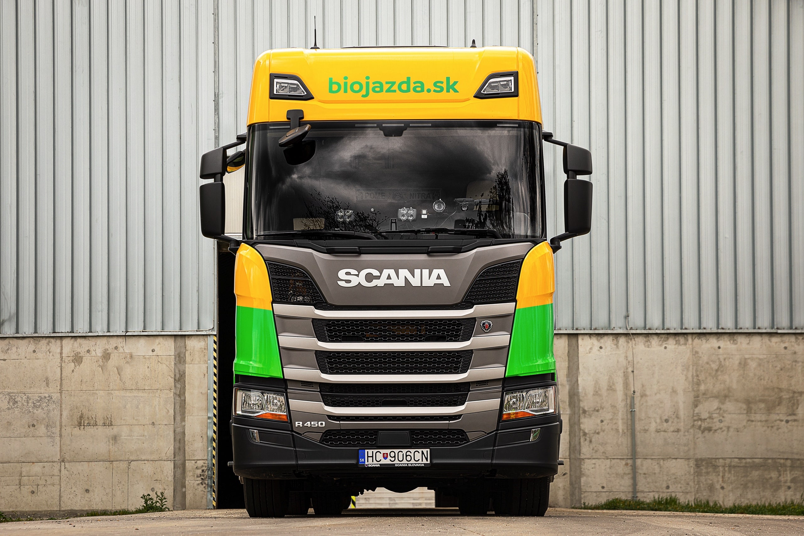 Biojazda.sk - B100 - Riešenie pre nákladnú cestnú dopravu